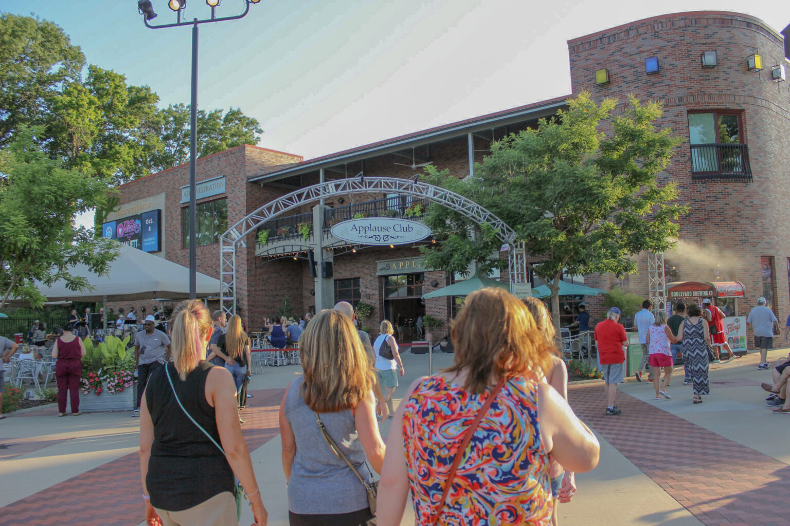 Starlight Theatre Kansas City - Broadway, Concerts & Engagement